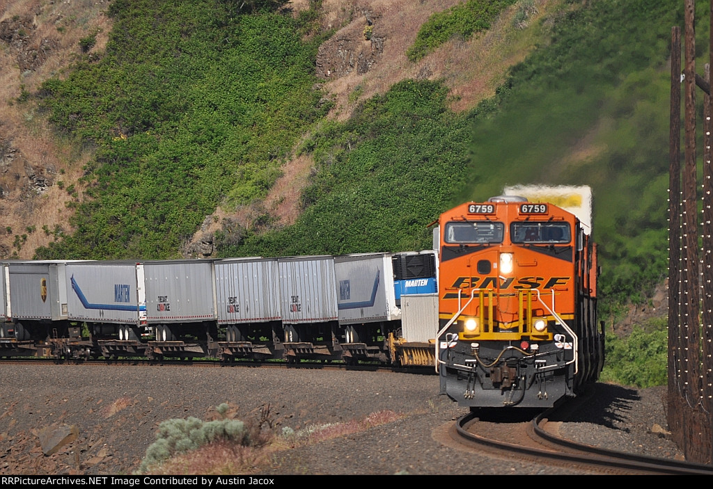 BNSF 6759